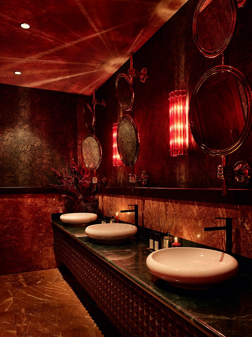 Pantheon - naif design