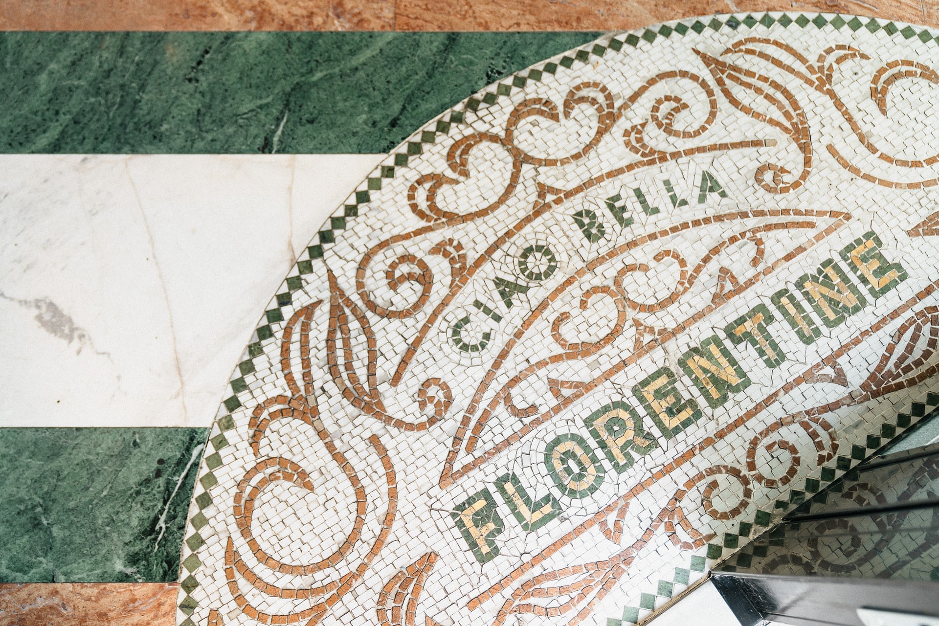 Florentine - naif design
